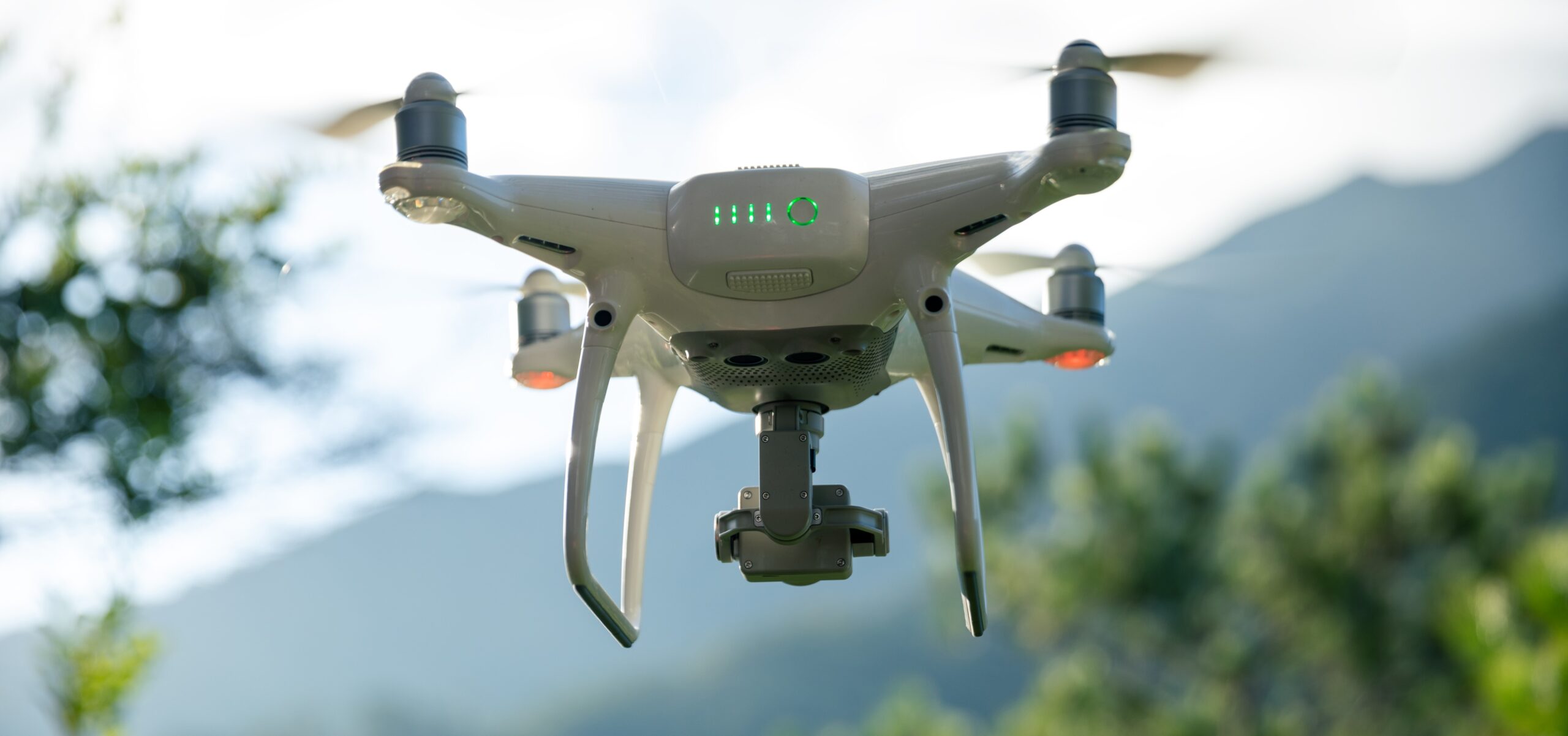 Apa yang Dibutuhkan untuk Menerbangkan Drone: Sertifikasi Drone FAA ...